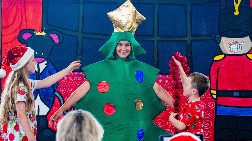 BCE students spread Christmas Joy